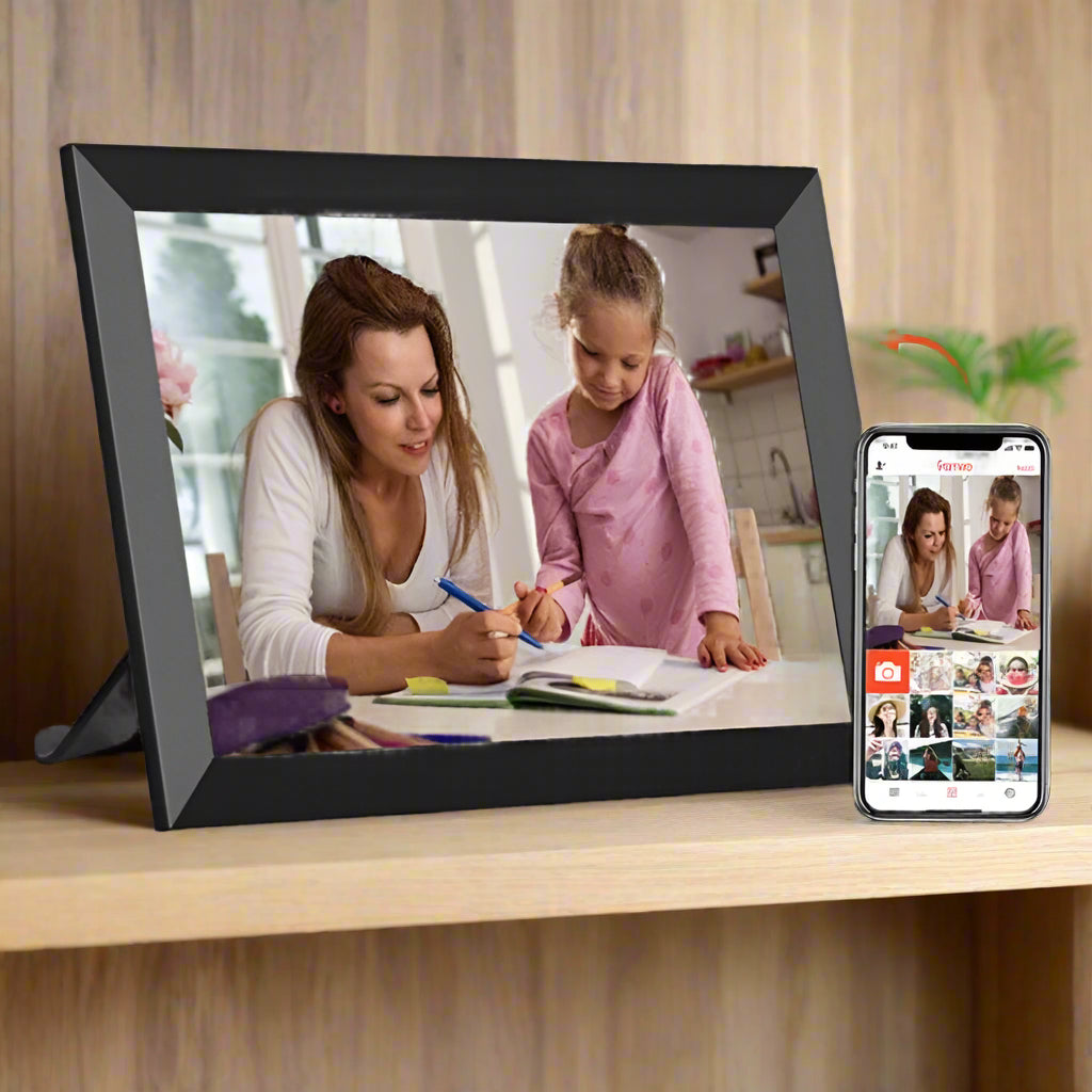 Frameo 10.1" Smart WiFi Photo Frame Cloud App Remote Photo Submission ...